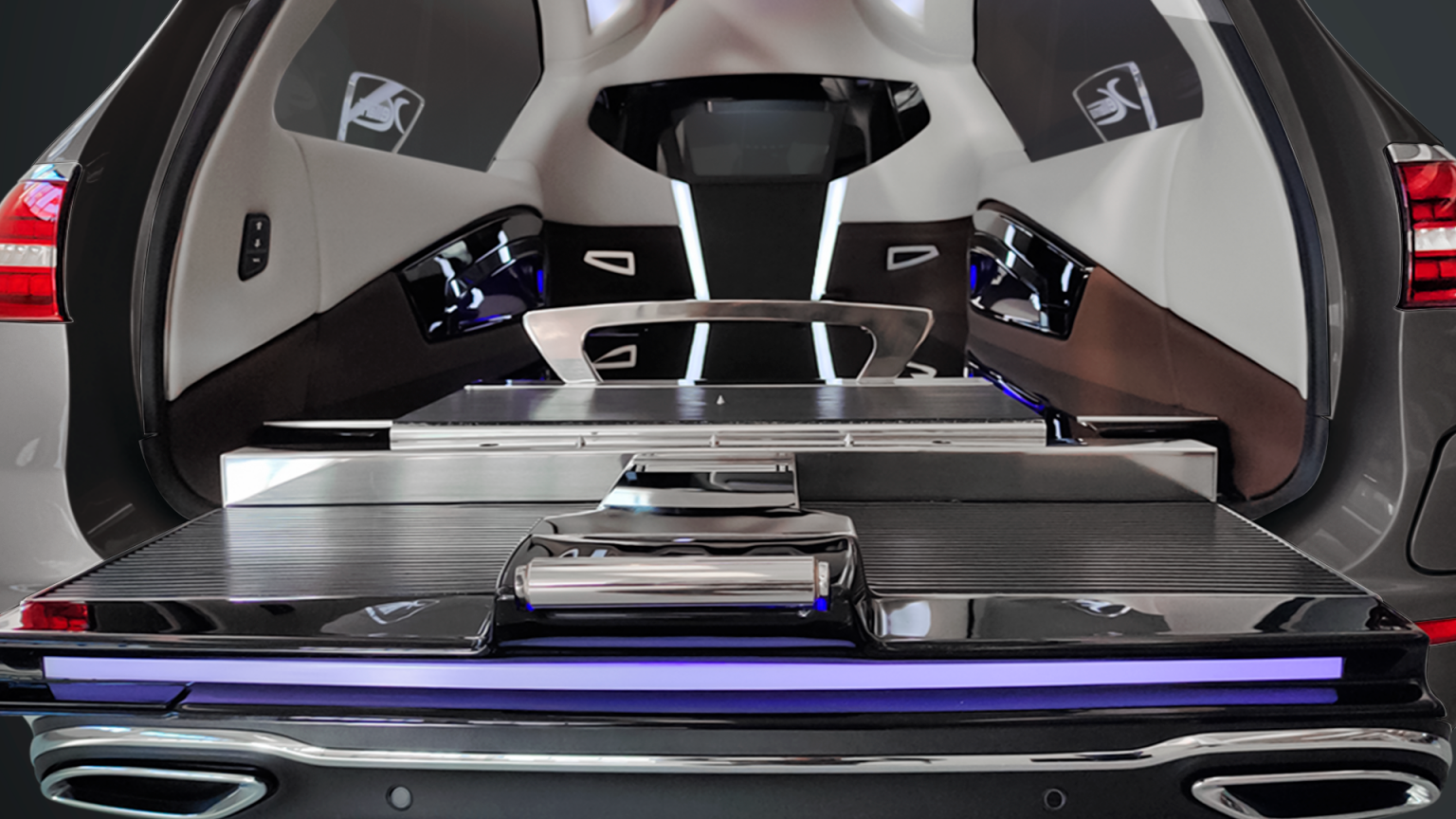 Mercedes Benz E513 Hybrid – Ellena Funeral Car