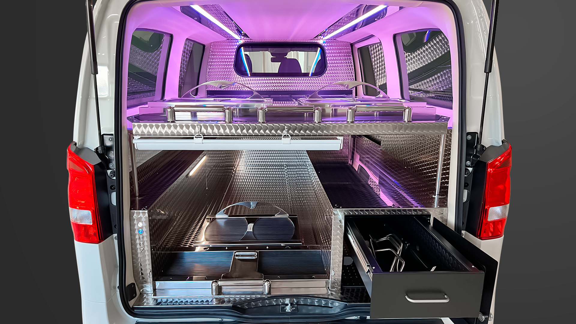Mercedes Benz Vito – Ellena Funeral Car